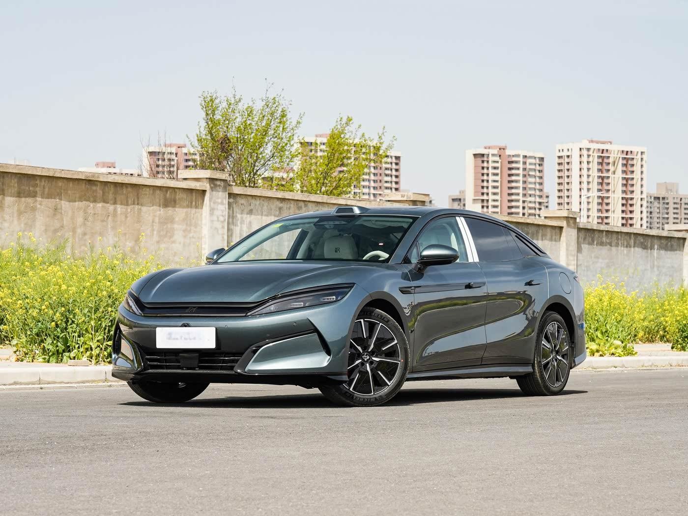 2025 강력한 한 L BYD 전기 차량 최고 전력 500 KW 및 가죽 스티어 1000V 고전압 빠른 충전